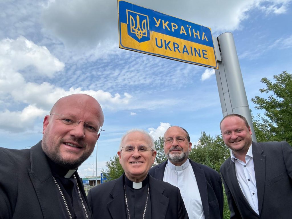Una missione per esprimere solidarietà alla chiesa ucraina, il vescovo ...